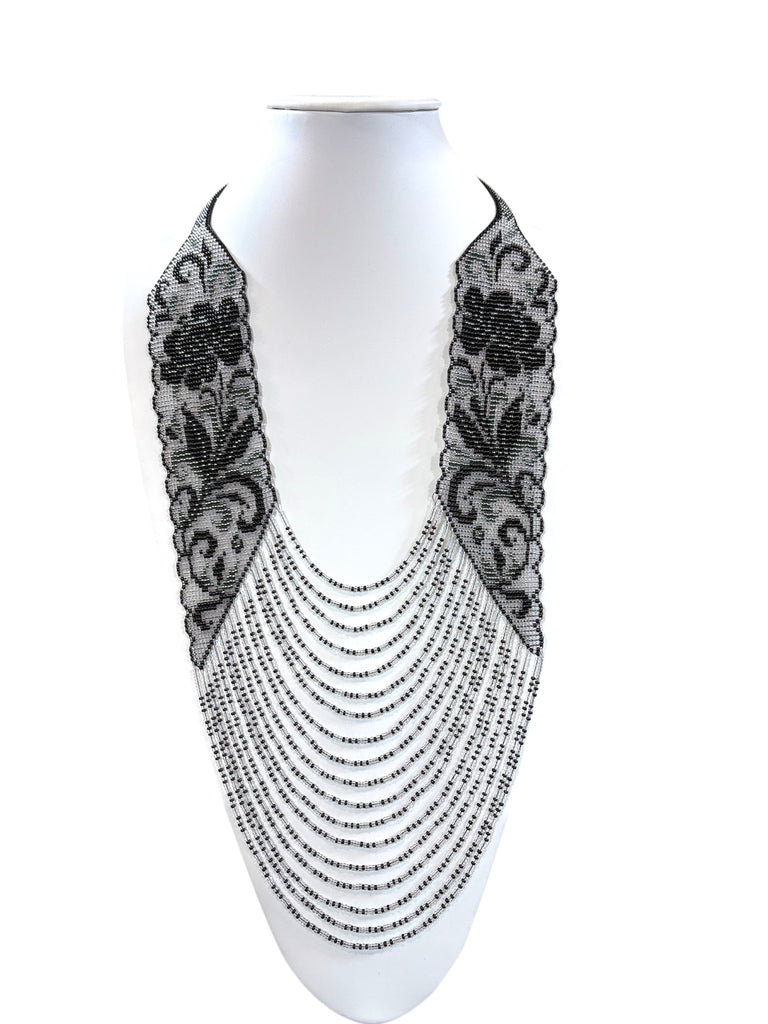 Beaded "Laces Flowers" necklace – Lora's Treasures